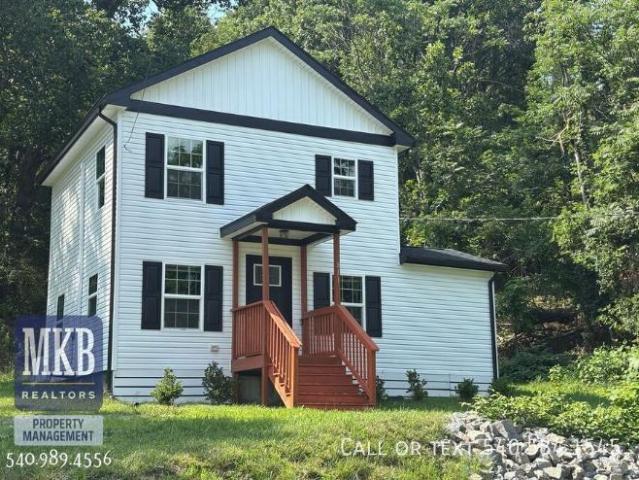 3 Br, 2 bath, Single Family 811 Montvue Road