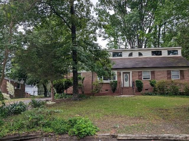 3 Br, 2 bath, Single Family 8143 Brown Road