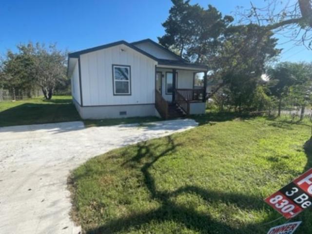 3 Br, 2 bath, Single Family 814 Seydler