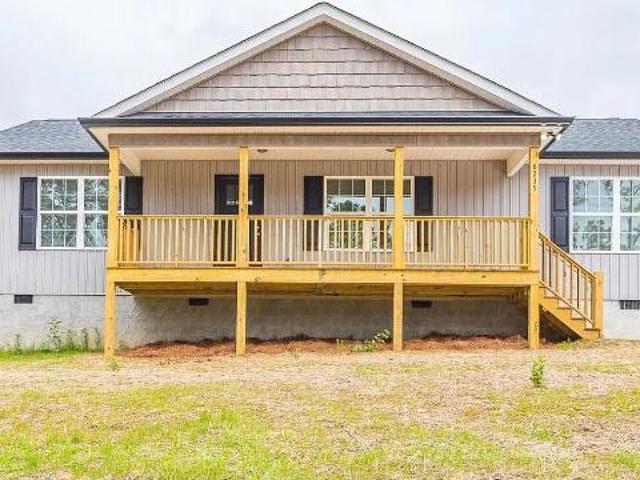 3 Br, 2 bath, Single Family 8235 Highway 2