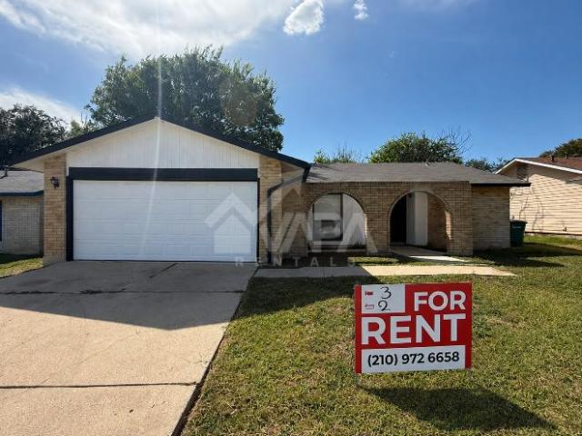 3 Br, 2 bath, Single Family 827 Blue Astor Dr