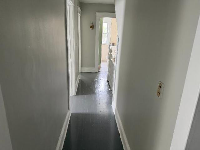 3 Br, 2 bath, Single Family 82 Carson Ave