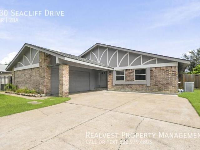 3 Br, 2 bath, Single Family 830 Seacliff Drive