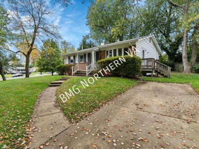 3 Br, 2 bath, Single Family 8316 Carnegie Dr