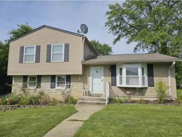 3 Br, 2 bath, Single Family 831 W Briarcliff Dr