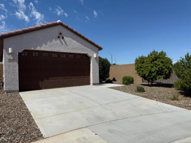 3 Br, 2 bath, Single Family 8344 N 170th Ln