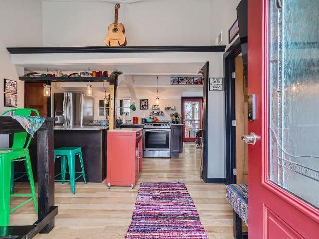 3 Br, 2 bath, Single Family 835 Urban St