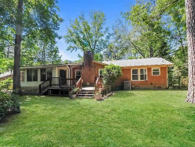 3 Br, 2 bath, Single Family 9424 Highgate Rd
