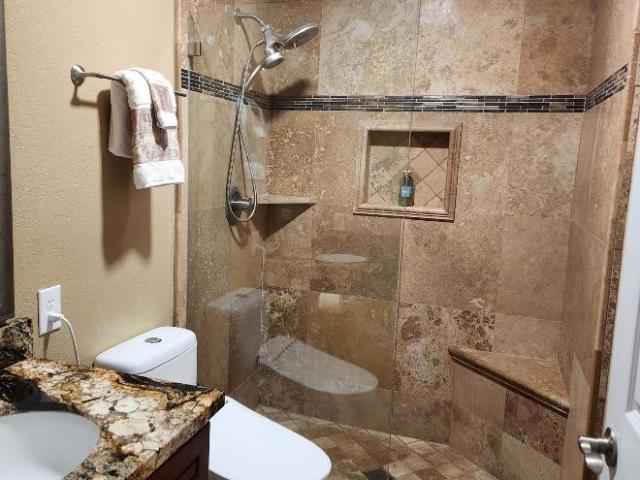 3 Br, 2 bath, Single Family 94 357 Kaholo St