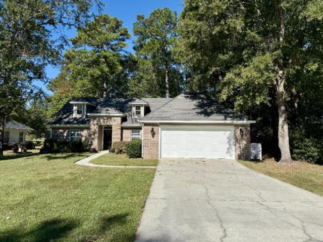 3 Br, 2 bath, Single Family 9511 Indigo Club Dr