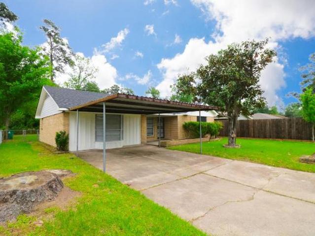 3 Br, 2 bath, Single Family 9526 Balsam Lane