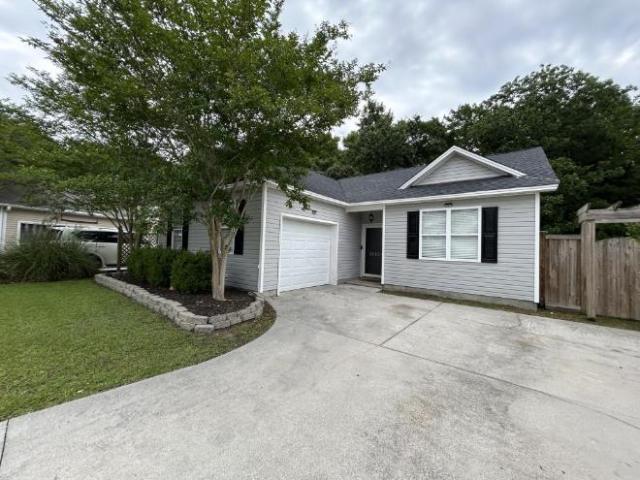 3 Br, 2 bath, Single Family 9543 Mermaids Watch Ct