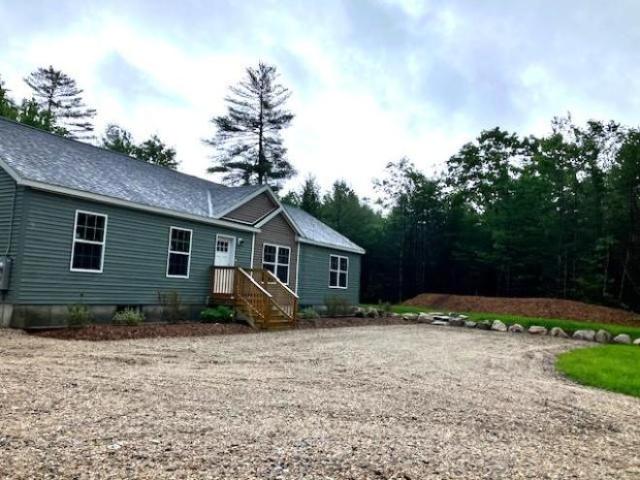3 Br, 2 bath, Single Family 963 Knights Hill Rd