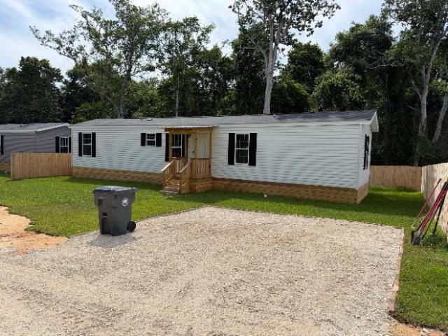 3 Br, 2 bath, Single Family 96 Adams St