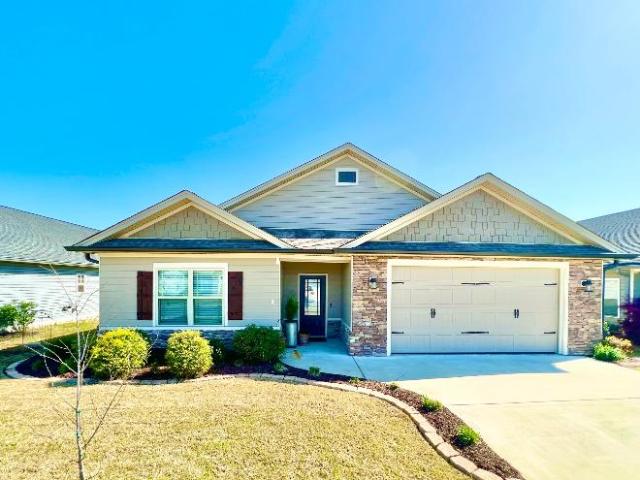3 Br, 2 bath, Single Family 96 Huntley Meadows Drive