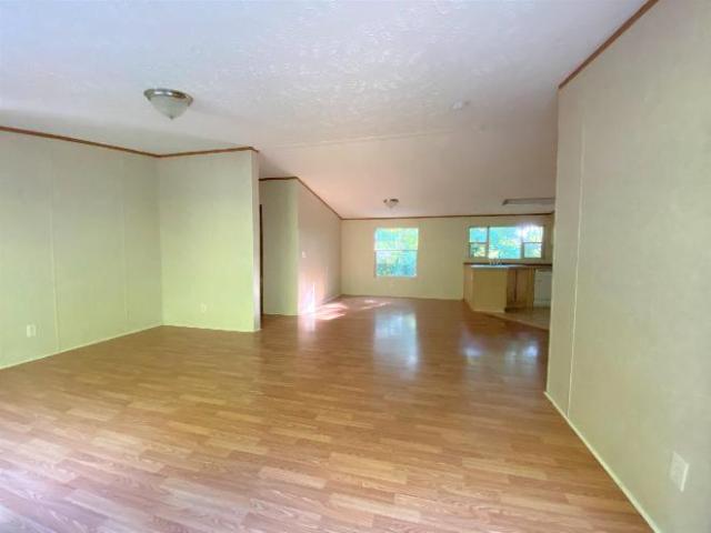 3 Br, 2 bath, Single Family 96 White Oak Gap Rd