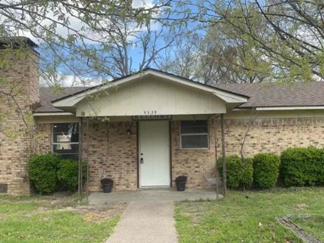 3 Br, 2 bath, Single Family 9830 Ann Ave