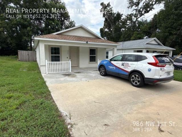 3 Br, 2 bath, Single Family 986 NW 1st St