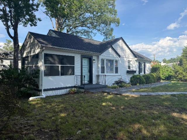 3 Br, 2 bath, Single Family 9000 Gayton Road