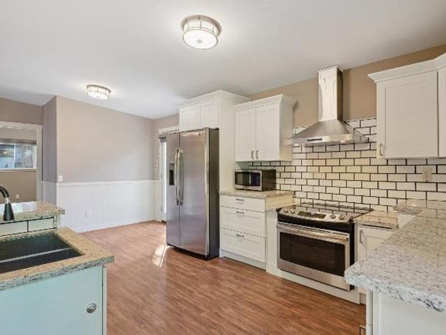 3 Br, 2 bath, Single Family 9015 171st Ave NE