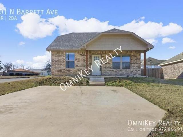 3 Br, 2 bath, Single Family 901 N Barrett Ave