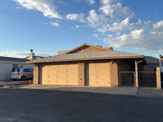 3 Br, 2 bath, Single Family 9046 Lakeview Dr