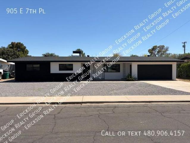 3 Br, 2 bath, Single Family 905 E 7th Pl