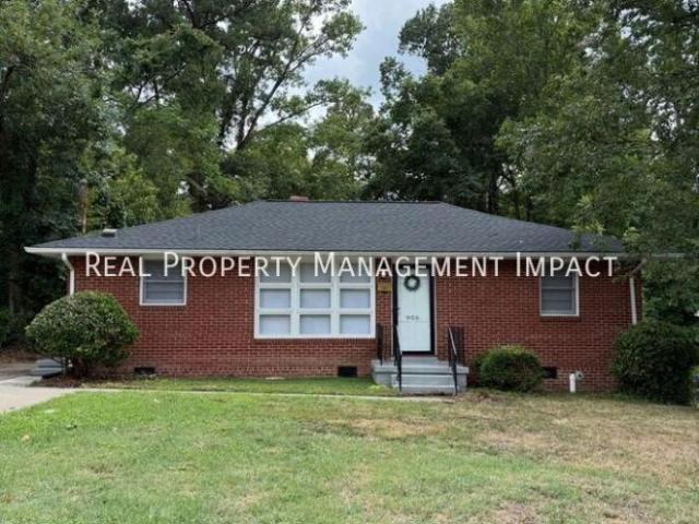 3 Br, 2 bath, Single Family 906 Springdale Dr