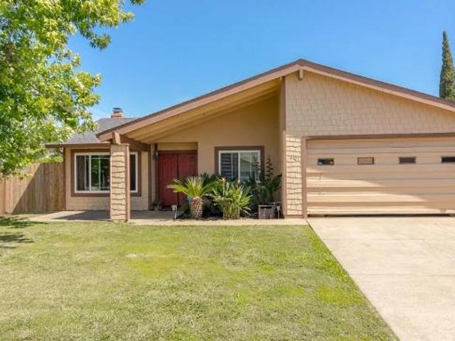 3 Br, 2 bath, Single Family 9101 Castlebar Way