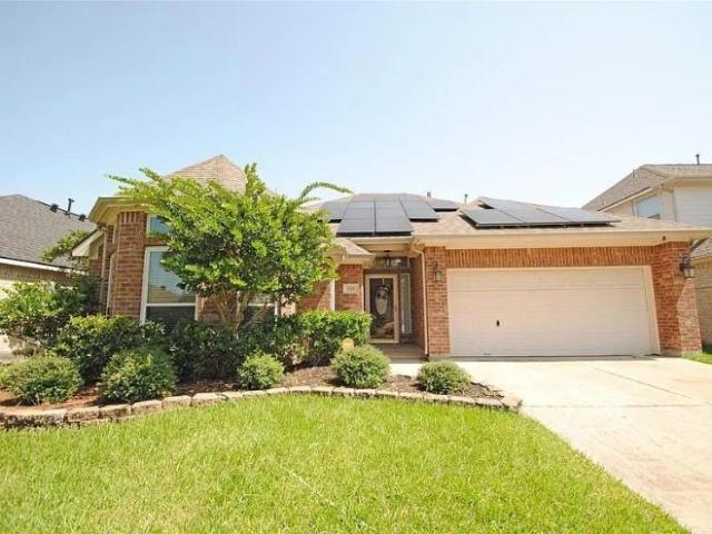 3 Br, 2 bath, Single Family 910 Allisa St