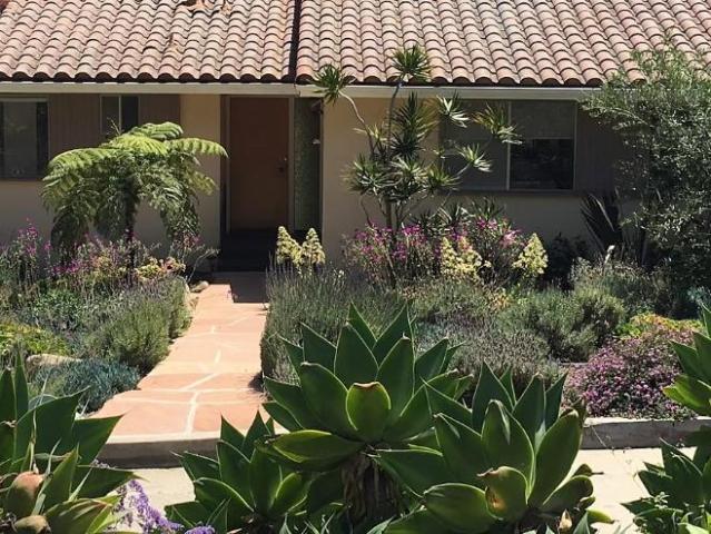 3 Br, 2 bath, Single Family 911 Paseo Ferrelo