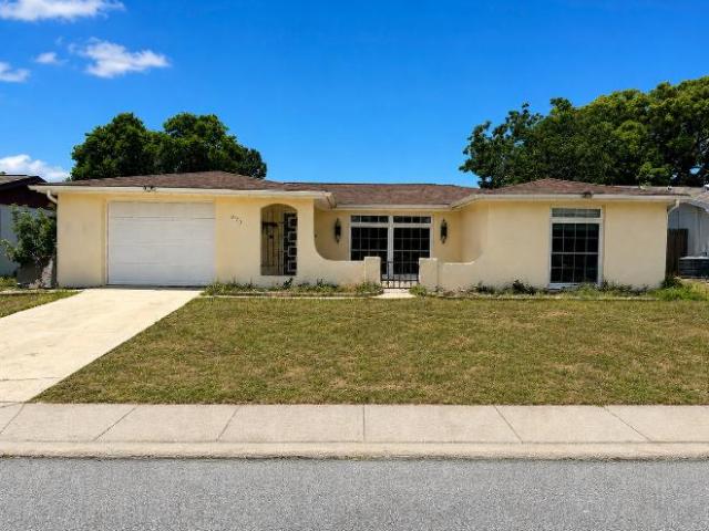 3 Br, 2 bath, Single Family 9125 Hunt Club Ln