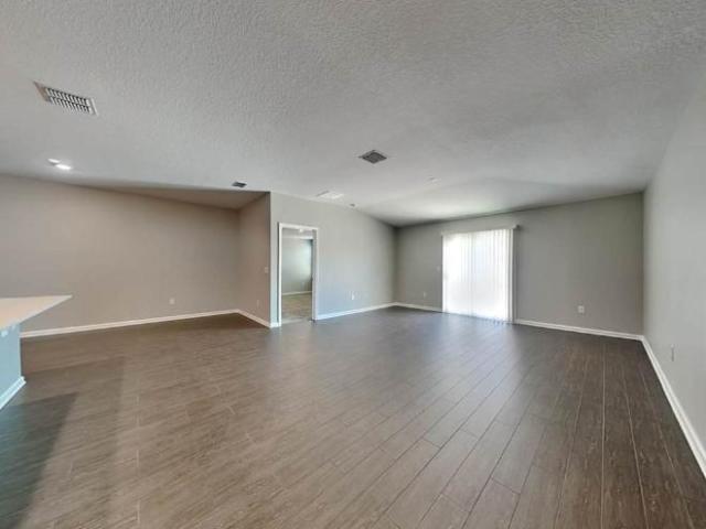 3 Br, 2 bath, Single Family 912 Caitlin Loop