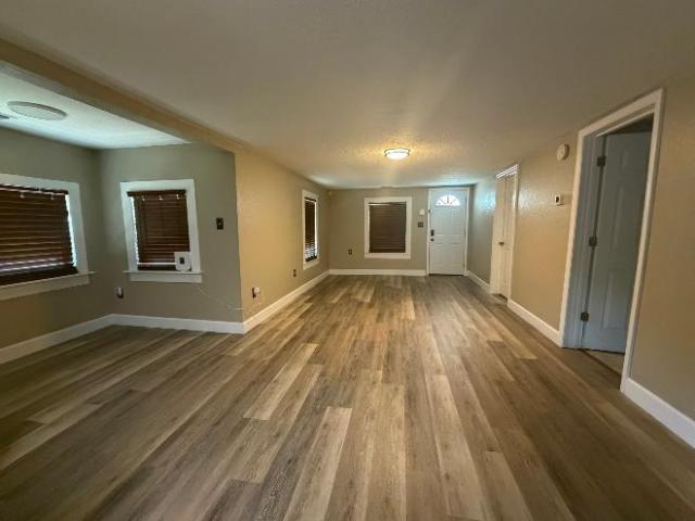 3 Br, 2 bath, Single Family 916 Fourth St
