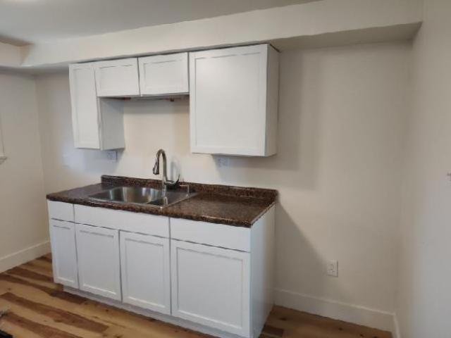 3 Br, 2 bath, Single Family 918 7th Ave