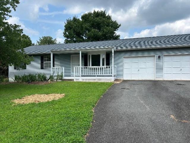 3 Br, 2 bath, Single Family 9192 Winterset Dr