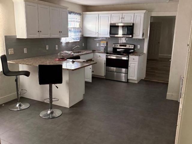 3 Br, 2 bath, Single Family 922 Havenwood Dr