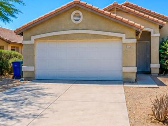 3 Br, 2 bath, Single Family 927 E Yuma Ave