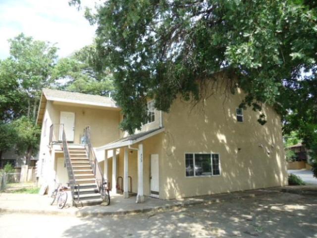 3 Br, 2 bath, Single Family 925 Oak Lawn Ave