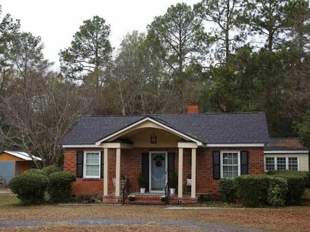 3 Br, 2 bath, Single Family 928 West Lydia Highway
