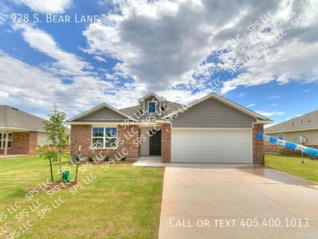 3 Br, 2 bath, Single Family 928 S Bear Lane