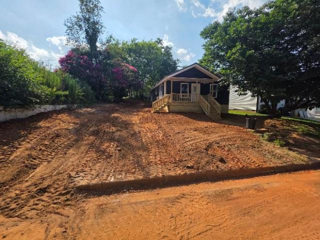 3 Br, 2 bath, Single Family 92 North St