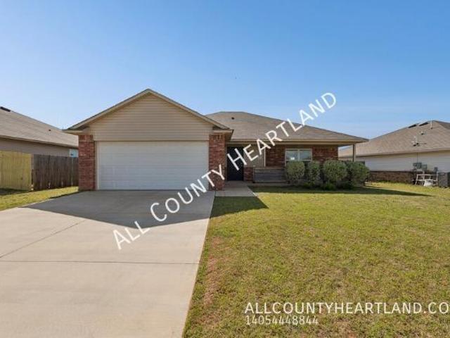 3 Br, 2 bath, Single Family 933 S Blackjack Ln