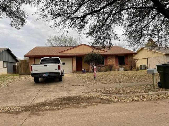 3 Br, 2 bath, Single Family 933 Shenandoah Dr
