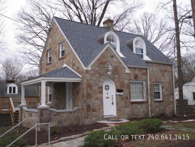 3 Br, 2 bath, Single Family 9302 Washington Boulevard