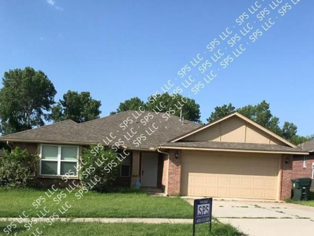 3 Br, 2 bath, Single Family 9312 Peachtree Lane