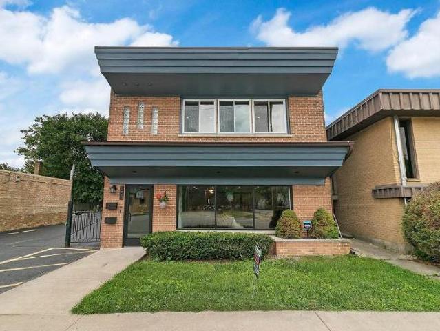 3 Br, 2 bath, Single Family 931 W Glen Flora Ave