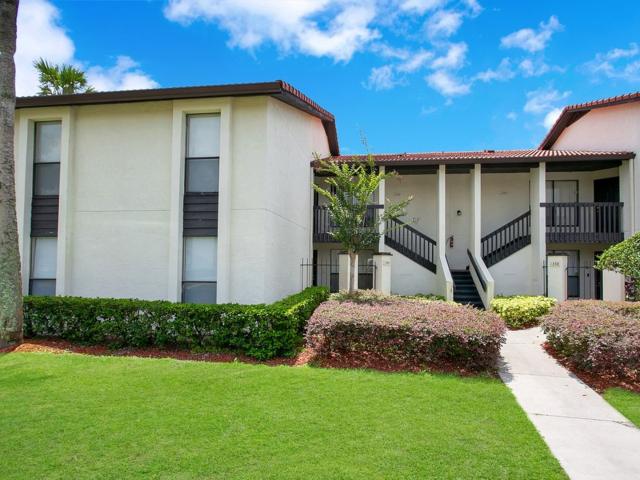 3 BR / 2 BA Condo