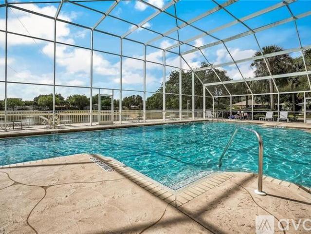 3 BR, 2 BA Apartment Notting Hill Lane, Unit 16, Bonita Springs, FL 34135