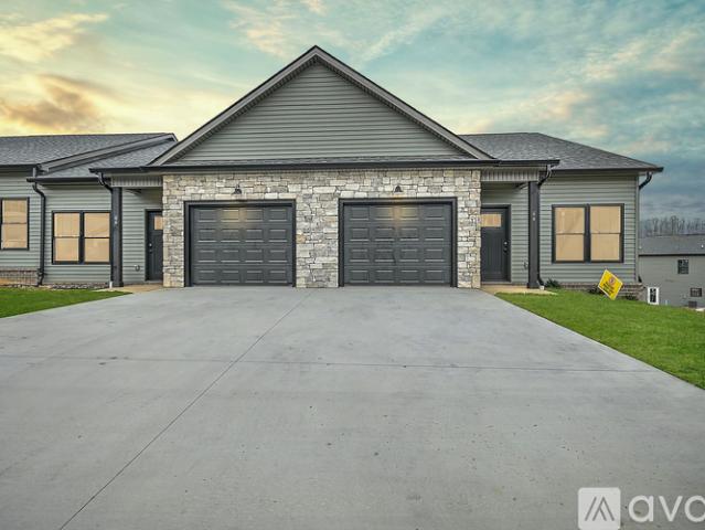 3 BR, 2 BA Apartment Alders Grv, Unit 72, Jonesborough, TN 37659